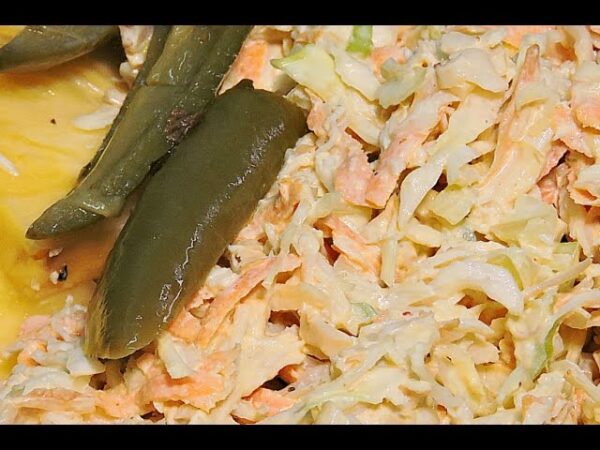 Receta de Ensalada de Col con Pollo: ¡Fácil y Deliciosa! - Adelgaza con ...